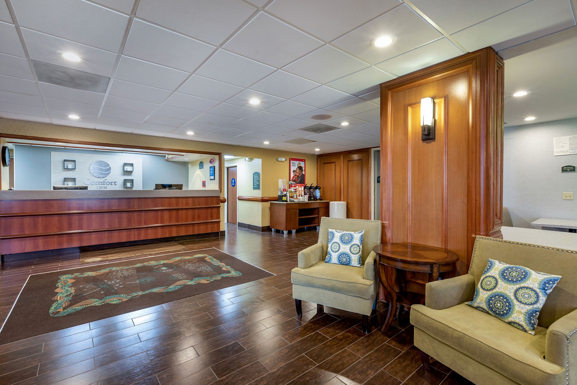 Photo Gallery - Comfort Inn & Suites Anaheim